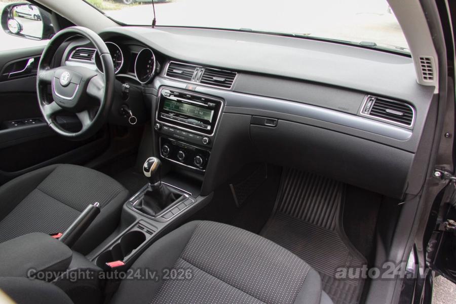 Melns Skoda SuperB 2012 Tallina, ar dzinēja tilpumu 2.00 L un nobraukumu 158 tūkst. km par 5900 €, foto 4 vietnē AUTOMOTO.COM.LV