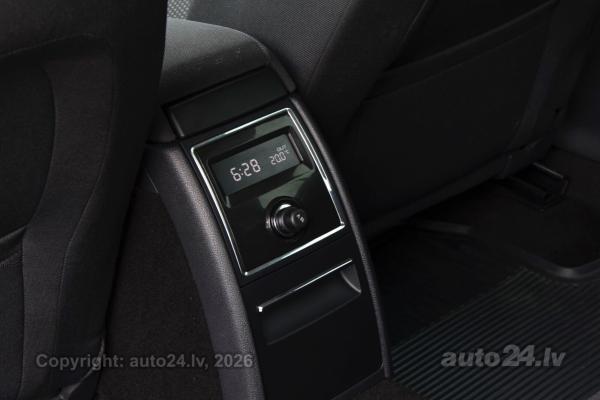Melns Skoda SuperB 2012 Tallina, ar dzinēja tilpumu 2.00 L un nobraukumu 158 tūkst. km par 5900 €, foto 8 vietnē AUTOMOTO.COM.LV