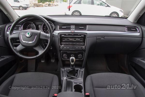 Melns Skoda SuperB 2012 Tallina, ar dzinēja tilpumu 2.00 L un nobraukumu 158 tūkst. km par 5900 €, foto 9 vietnē AUTOMOTO.COM.LV