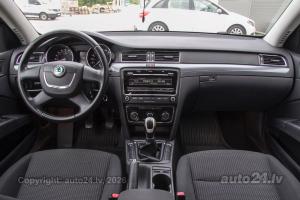 Melns Skoda SuperB 2012 Tallina, ar dzinēja tilpumu 2.00 L un nobraukumu 158 tūkst. km par 5900 €, foto 10 vietnē AUTOMOTO.COM.LV