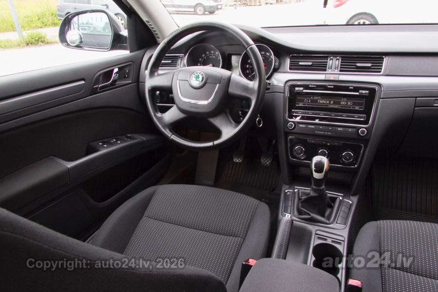 Melns Skoda SuperB 2012 Tallina, ar dzinēja tilpumu 2.00 L un nobraukumu 158 tūkst. km par 5900 €, foto 11 vietnē AUTOMOTO.COM.LV