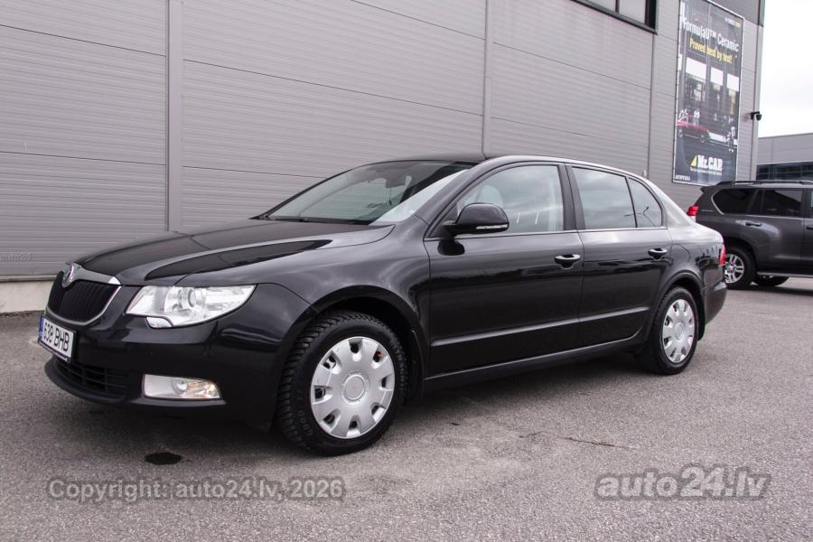 Melns Skoda SuperB 2012 Tallina, ar dzinēja tilpumu 2.00 L un nobraukumu 158 tūkst. km par 5900 €, foto 15 vietnē AUTOMOTO.COM.LV
