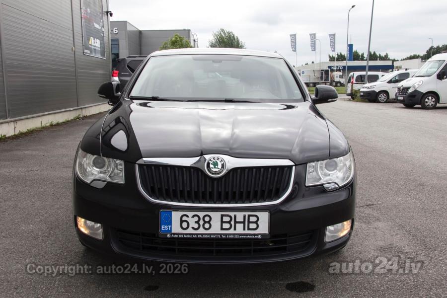 Melns Skoda SuperB 2012 Tallina, ar dzinēja tilpumu 2.00 L un nobraukumu 158 tūkst. km par 5900 €, foto 17 vietnē AUTOMOTO.COM.LV