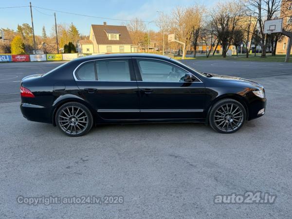 Melns Skoda SuperB 2013 Tallina, ar dzinēja tilpumu 3.60 L un nobraukumu 277 tūkst. km par 7300 €, foto 6 vietnē AUTOMOTO.COM.LV