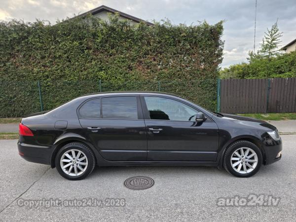 Black Skoda SuperB 2013 in Tartu, with an engine capacity of 1.80 L and mileage of 320 thousand km for 5200 €, photo 5 on AUTOMOTO.COM.LV