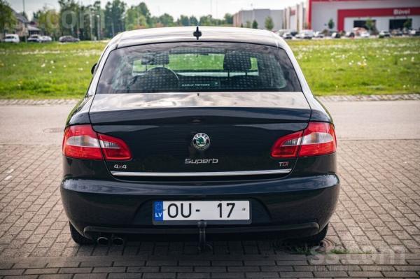 Black Skoda SuperB 2013 in Riga, with an engine capacity of 2.00 L and mileage of 0 thousand km for 3990 €, photo 5 on AUTOMOTO.COM.LV