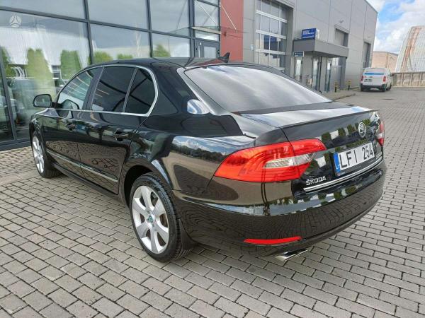 Melns Skoda SuperB 2013 Klaipėda, ar dzinēja tilpumu 1.97 L un nobraukumu 282 tūkst. km par 6950 €, foto 3 vietnē AUTOMOTO.COM.LV