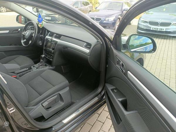 Melns Skoda SuperB 2013 Klaipėda, ar dzinēja tilpumu 1.97 L un nobraukumu 282 tūkst. km par 6950 €, foto 10 vietnē AUTOMOTO.COM.LV