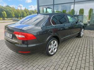 Melns Skoda SuperB 2013 Klaipėda, ar dzinēja tilpumu 1.97 L un nobraukumu 282 tūkst. km par 6950 €, foto 15 vietnē AUTOMOTO.COM.LV