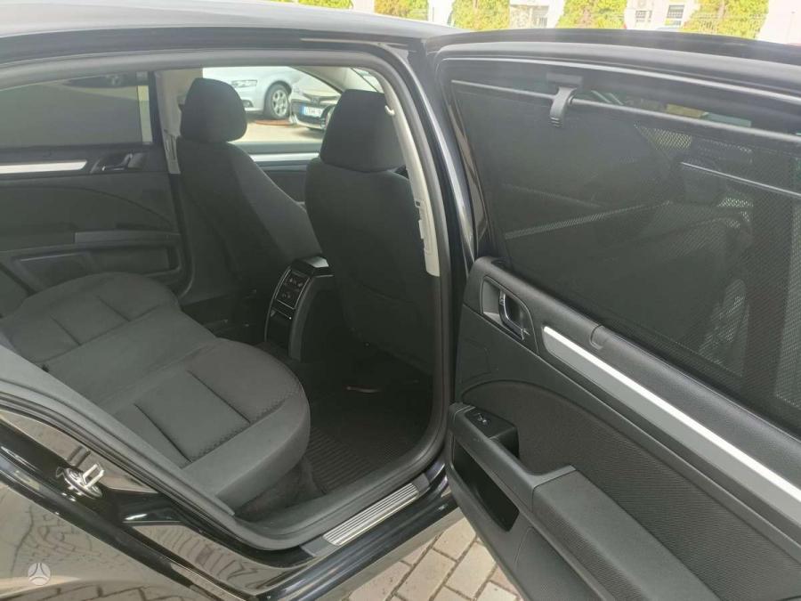 Melns Skoda SuperB 2013 Klaipėda, ar dzinēja tilpumu 1.97 L un nobraukumu 282 tūkst. km par 6950 €, foto 18 vietnē AUTOMOTO.COM.LV