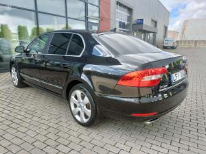 Melns Skoda SuperB 2013 Klaipėda, ar dzinēja tilpumu 1.97 L un nobraukumu 282 tūkst. km par 6950 €, foto 23 vietnē AUTOMOTO.COM.LV