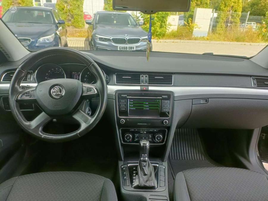 Melns Skoda SuperB 2013 Klaipėda, ar dzinēja tilpumu 1.97 L un nobraukumu 282 tūkst. km par 6950 €, foto 25 vietnē AUTOMOTO.COM.LV