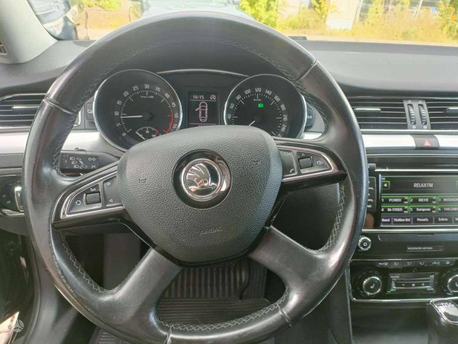 Melns Skoda SuperB 2013 Klaipėda, ar dzinēja tilpumu 1.97 L un nobraukumu 282 tūkst. km par 6950 €, foto 27 vietnē AUTOMOTO.COM.LV