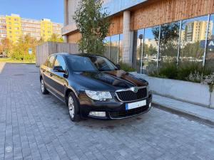 Black Skoda SuperB 2013 in Siauliai, with an engine capacity of 1.97 L and mileage of 269 thousand km for 4500 €, photo 6 on AUTOMOTO.COM.LV