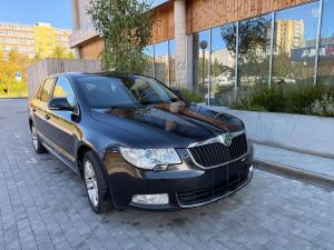 Black Skoda SuperB 2013 in Siauliai, with an engine capacity of 1.97 L and mileage of 269 thousand km for 4500 €, photo  on AUTOMOTO.COM.LV