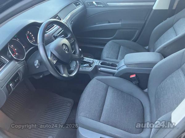 Skoda SuperB 2013 in Tartu on AUTOMOTO.COM.LV Black Skoda SuperB 2013 in Tartu, with an engine capacity of 1.80 L and mileage of 82 thousand km for 8500 €, photo 7 on AUTOMOTO.COM.LV