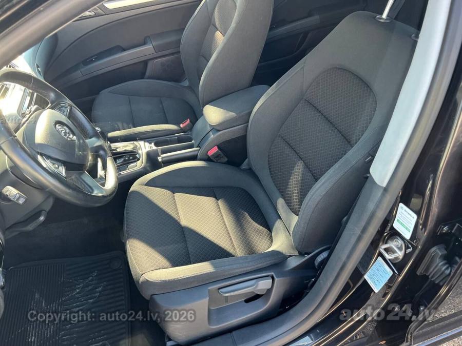 Melns Skoda SuperB 2014 Tallina, ar dzinēja tilpumu 1.80 L un nobraukumu 216 tūkst. km par 7999 €, foto 12 vietnē AUTOMOTO.COM.LV