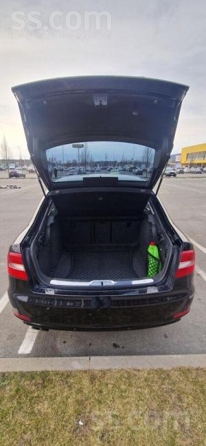 Black Skoda SuperB 2014 in Riga, with an engine capacity of 2.00 L and mileage of 275 thousand km for 5500 €, photo 6 on AUTOMOTO.COM.LV