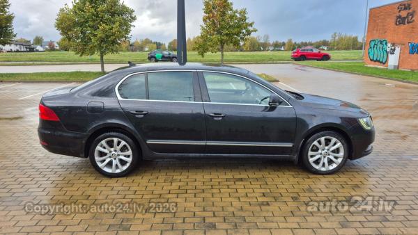 Melns Skoda SuperB 2014 Tartu, ar dzinēja tilpumu 2.00 L un nobraukumu 295 tūkst. km par 4999 €, foto 7 vietnē AUTOMOTO.COM.LV