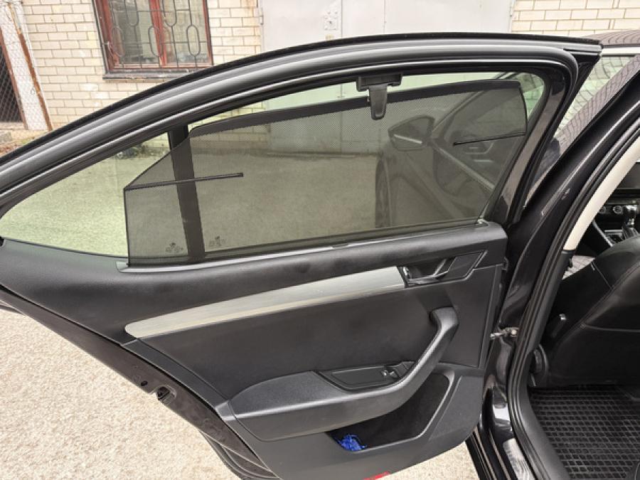 Black Skoda SuperB 2015 in Tallinn, with an engine capacity of 2.00 L and mileage of 422 thousand km for 7500 €, photo 12 on AUTOMOTO.COM.LV