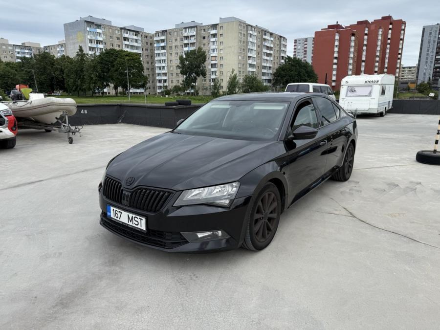 Black Skoda SuperB 2015 in Tallinn, with an engine capacity of 2.00 L and mileage of 422 thousand km for 7500 €, photo 16 on AUTOMOTO.COM.LV