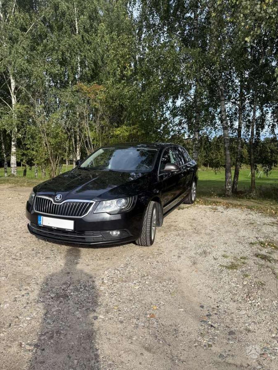 Melns Skoda SuperB 2015 Viļņa, ar dzinēja tilpumu 1.97 L un nobraukumu 260 tūkst. km par 6300 €, foto 1 vietnē AUTOMOTO.COM.LV