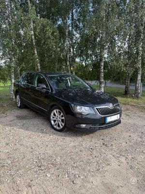 Melns Skoda SuperB 2015 Viļņa, ar dzinēja tilpumu 1.97 L un nobraukumu 260 tūkst. km par 6300 €, foto 5 vietnē AUTOMOTO.COM.LV