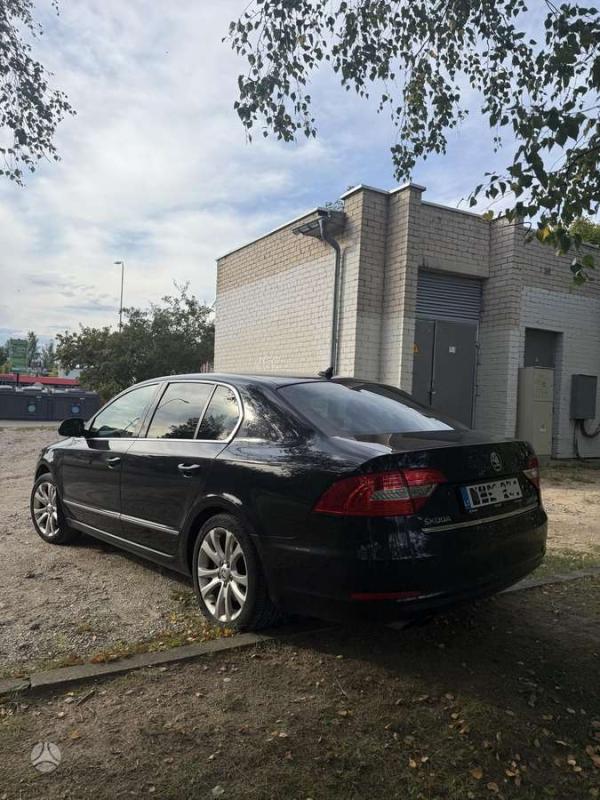 Melns Skoda SuperB 2015 Viļņa, ar dzinēja tilpumu 1.97 L un nobraukumu 260 tūkst. km par 6300 €, foto 9 vietnē AUTOMOTO.COM.LV