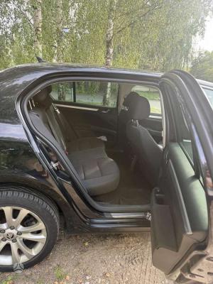 Melns Skoda SuperB 2015 Viļņa, ar dzinēja tilpumu 1.97 L un nobraukumu 260 tūkst. km par 6300 €, foto 11 vietnē AUTOMOTO.COM.LV