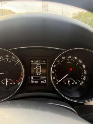 Melns Skoda SuperB 2015 Viļņa, ar dzinēja tilpumu 1.97 L un nobraukumu 260 tūkst. km par 6300 €, foto 14 vietnē AUTOMOTO.COM.LV