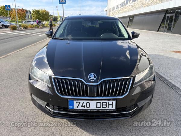 Melns Skoda SuperB 2015 Tallina, ar dzinēja tilpumu 1.40 L un nobraukumu 218 tūkst. km par 10900 €, foto 5 vietnē AUTOMOTO.COM.LV