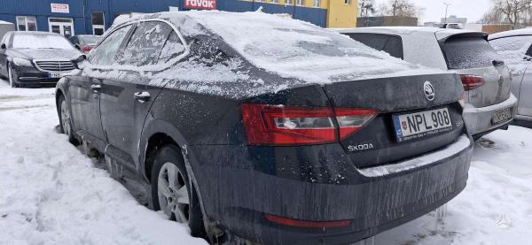 Melns Skoda SuperB 2016 Kauņa, ar dzinēja tilpumu 2.00 L un nobraukumu 310 tūkst. km par 6000 €, foto 5 vietnē AUTOMOTO.COM.LV
