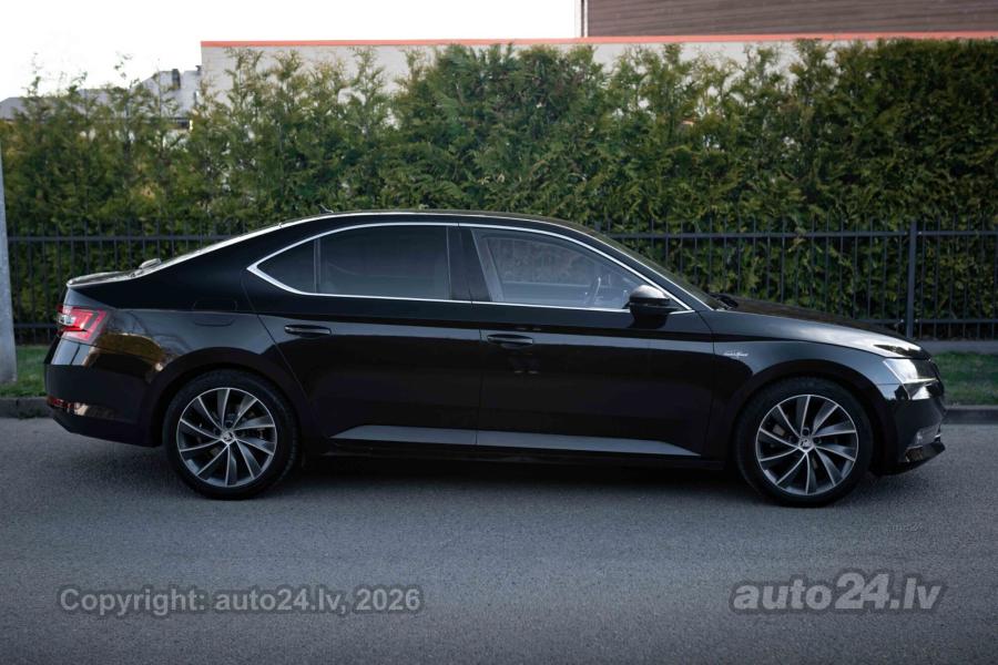 Melns Skoda SuperB 2016 Tallina, ar dzinēja tilpumu 2.00 L un nobraukumu 165 tūkst. km par 15990 €, foto 6 vietnē AUTOMOTO.COM.LV