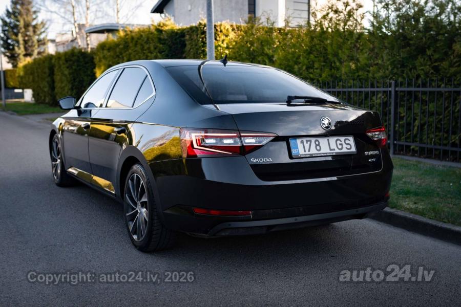 Melns Skoda SuperB 2016 Tallina, ar dzinēja tilpumu 2.00 L un nobraukumu 165 tūkst. km par 15990 €, foto 7 vietnē AUTOMOTO.COM.LV