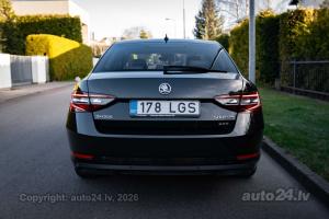 Melns Skoda SuperB 2016 Tallina, ar dzinēja tilpumu 2.00 L un nobraukumu 165 tūkst. km par 15990 €, foto 8 vietnē AUTOMOTO.COM.LV