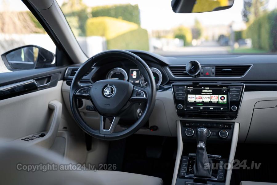 Melns Skoda SuperB 2016 Tallina, ar dzinēja tilpumu 2.00 L un nobraukumu 165 tūkst. km par 15990 €, foto 13 vietnē AUTOMOTO.COM.LV