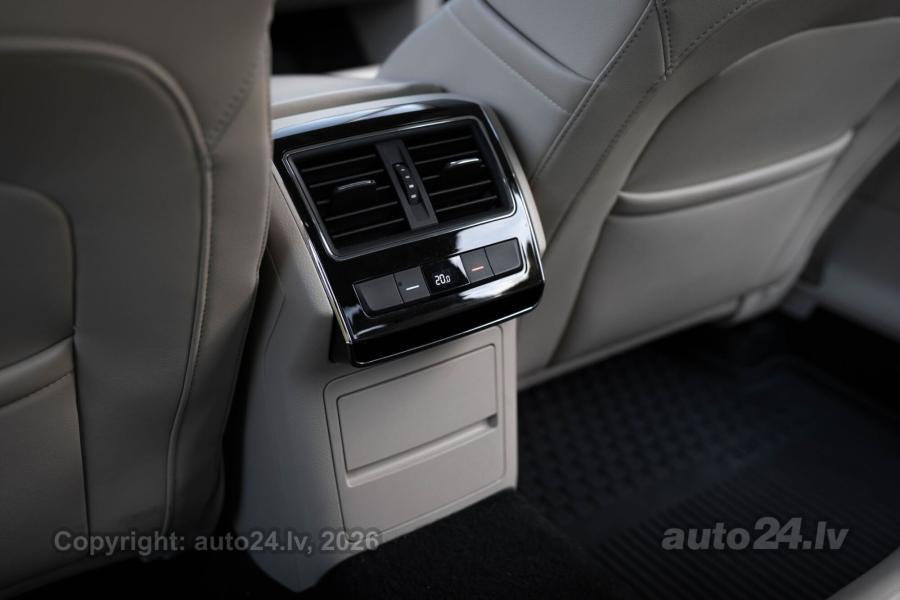 Melns Skoda SuperB 2016 Tallina, ar dzinēja tilpumu 2.00 L un nobraukumu 165 tūkst. km par 15990 €, foto 19 vietnē AUTOMOTO.COM.LV