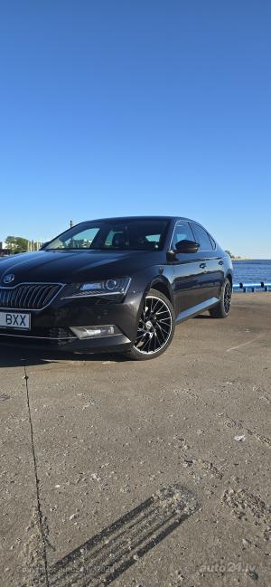 Melns Skoda SuperB 2016 Tallina, ar dzinēja tilpumu 2.00 L un nobraukumu 286 tūkst. km par 12300 €, foto 3 vietnē AUTOMOTO.COM.LV