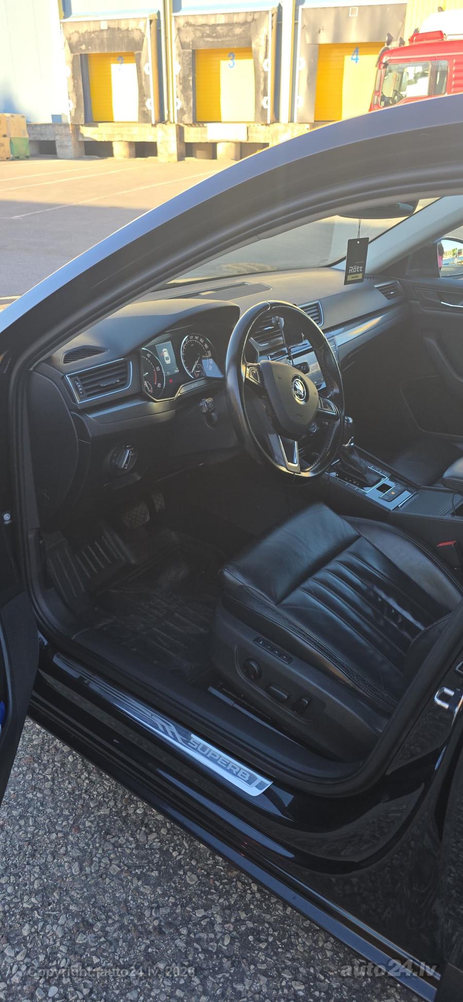 Melns Skoda SuperB 2016 Tallina, ar dzinēja tilpumu 2.00 L un nobraukumu 286 tūkst. km par 12300 €, foto 10 vietnē AUTOMOTO.COM.LV