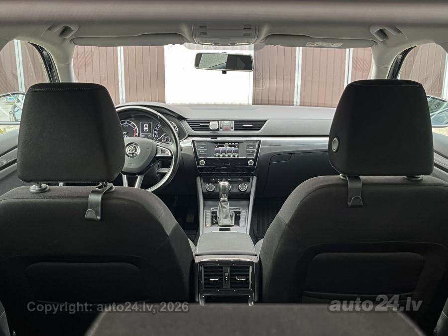 Black Skoda SuperB 2016 in Tallinn, with an engine capacity of 1.40 L and mileage of 221 thousand km for 11200 €, photo 10 on AUTOMOTO.COM.LV