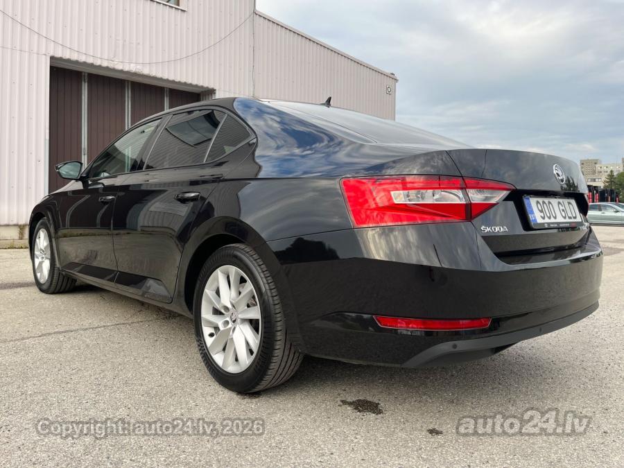 Black Skoda SuperB 2016 in Tallinn, with an engine capacity of 1.40 L and mileage of 221 thousand km for 11200 €, photo 13 on AUTOMOTO.COM.LV