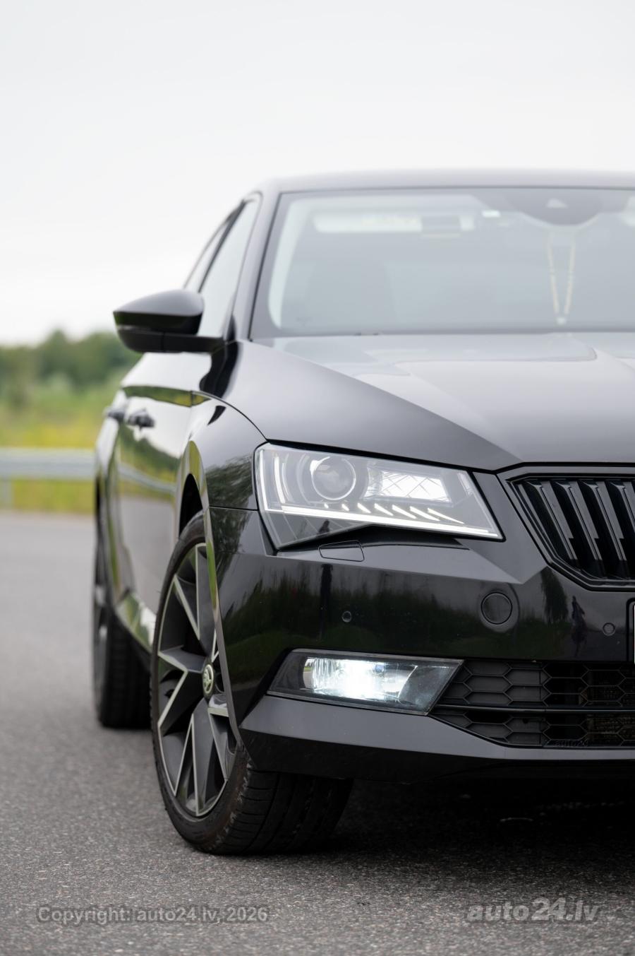 Melns Skoda SuperB 2016 Tallina, ar dzinēja tilpumu 2.00 L un nobraukumu 184 tūkst. km par 19400 €, foto 3 vietnē AUTOMOTO.COM.LV
