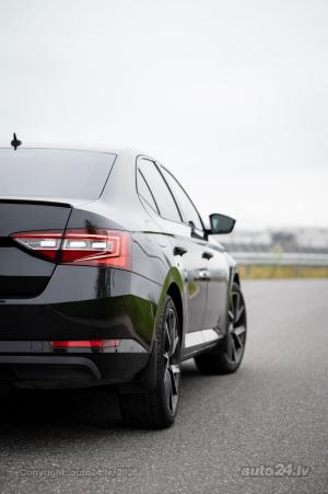Melns Skoda SuperB 2016 Tallina, ar dzinēja tilpumu 2.00 L un nobraukumu 184 tūkst. km par 19400 €, foto 4 vietnē AUTOMOTO.COM.LV