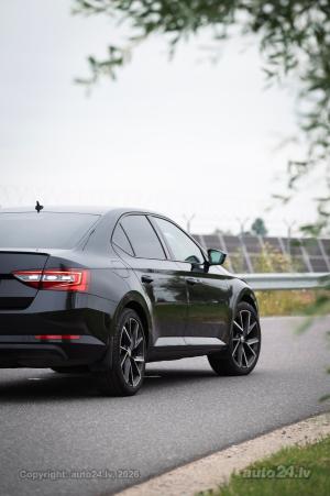Melns Skoda SuperB 2016 Tallina, ar dzinēja tilpumu 2.00 L un nobraukumu 184 tūkst. km par 19400 €, foto 8 vietnē AUTOMOTO.COM.LV