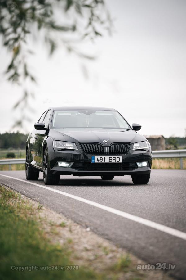 Melns Skoda SuperB 2016 Tallina, ar dzinēja tilpumu 2.00 L un nobraukumu 184 tūkst. km par 19400 €, foto 8 vietnē AUTOMOTO.COM.LV