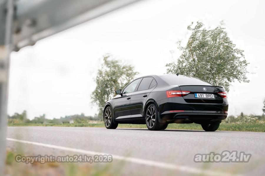 Melns Skoda SuperB 2016 Tallina, ar dzinēja tilpumu 2.00 L un nobraukumu 184 tūkst. km par 19400 €, foto 12 vietnē AUTOMOTO.COM.LV