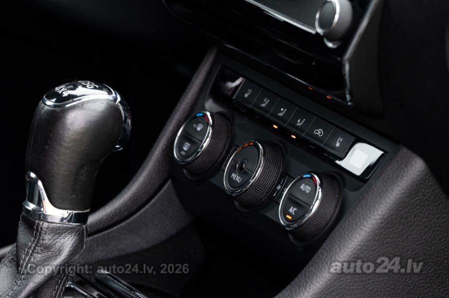 Melns Skoda SuperB 2016 Tallina, ar dzinēja tilpumu 2.00 L un nobraukumu 184 tūkst. km par 19400 €, foto 18 vietnē AUTOMOTO.COM.LV
