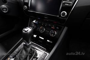 Melns Skoda SuperB 2016 Tallina, ar dzinēja tilpumu 2.00 L un nobraukumu 184 tūkst. km par 19400 €, foto 21 vietnē AUTOMOTO.COM.LV