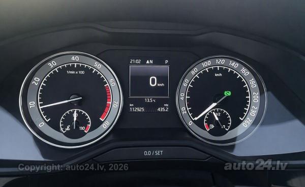 Skoda SuperB 2016 Tallina vietnē Melns Skoda SuperB 2016 Tallina, ar dzinēja tilpumu 1.80 L un nobraukumu 113 tūkst. km par 13000 €, foto 10 vietnē AUTOMOTO.COM.LV