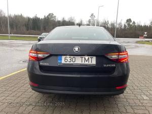 Melns Skoda SuperB 2017 Jehvi, ar dzinēja tilpumu 1.40 L un nobraukumu 199 tūkst. km par 9900 €, foto 4 vietnē AUTOMOTO.COM.LV